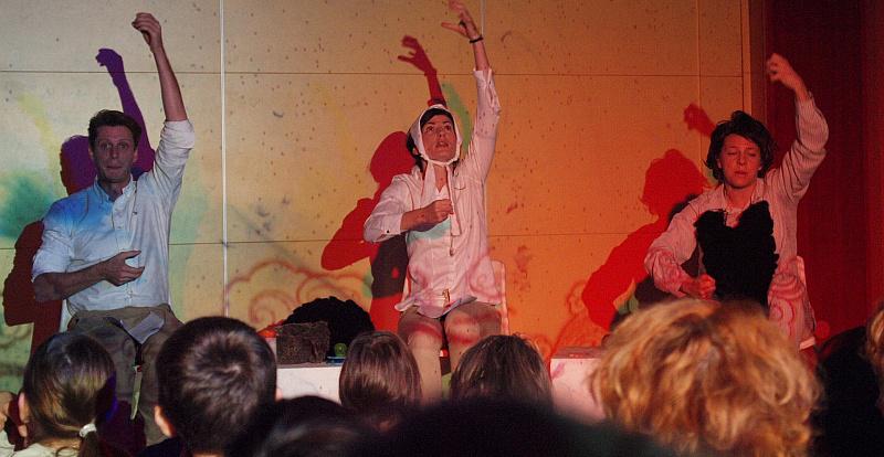 Hit među zagrebačkim klincima: 400 djece uživalo u slušanju bajki ...